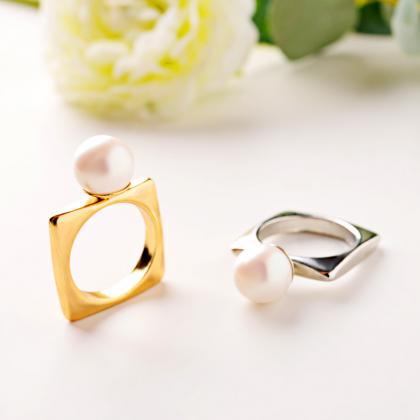Pearl Square Ring For Women on Luulla