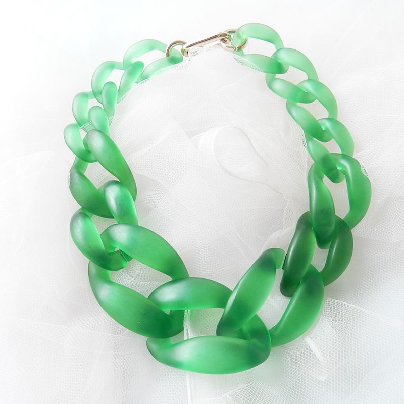 Matte Green Acrylic Chain Statement Necklace on Luulla